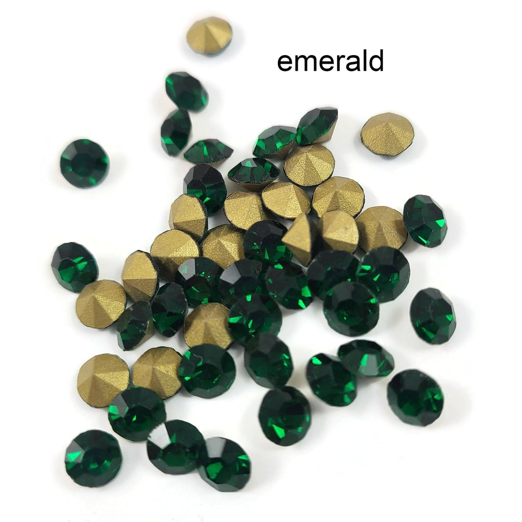 Pointed back rhinestones, Faceted glass chatons for jewelry making